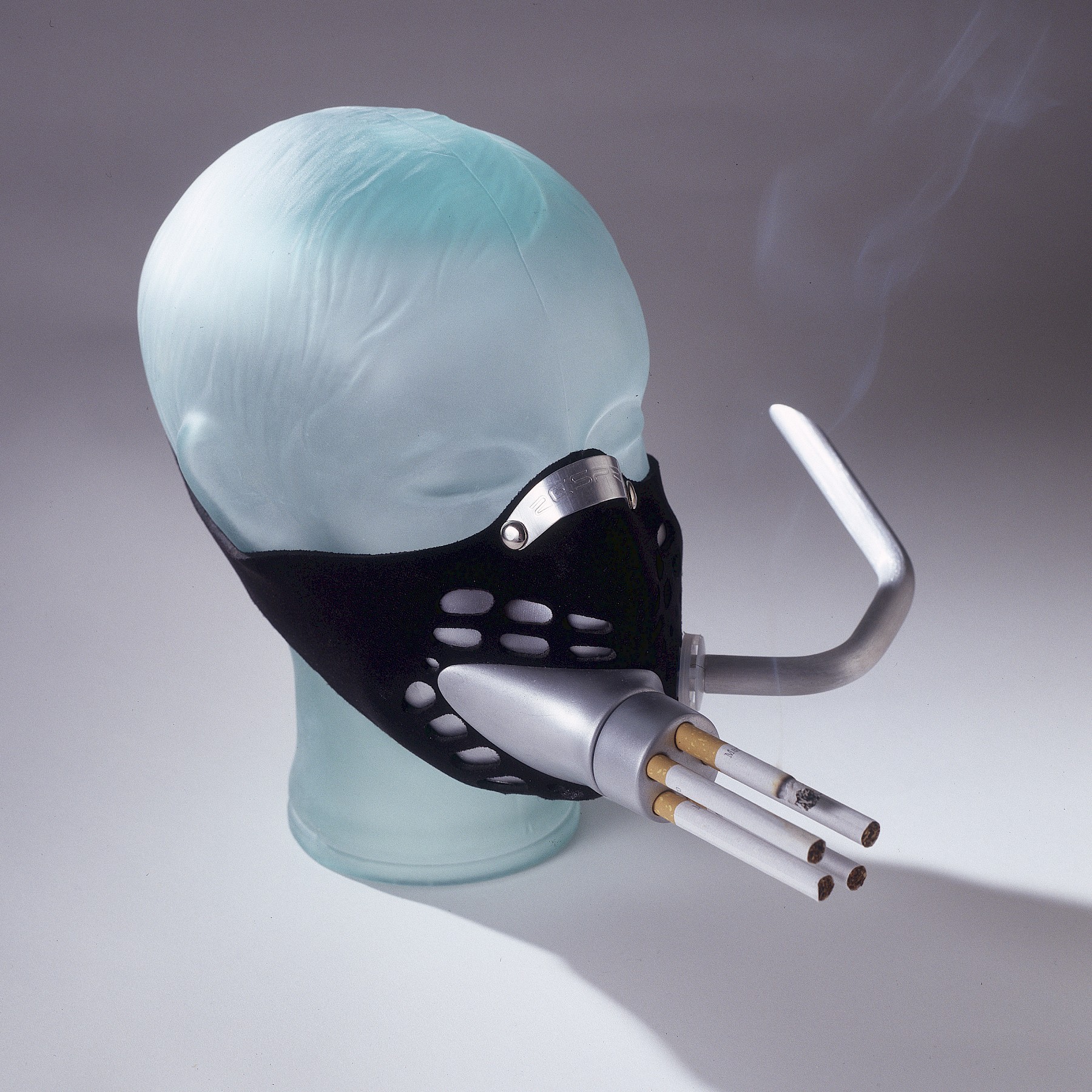 SANS N°012. 'Smoking Mask' – SANS